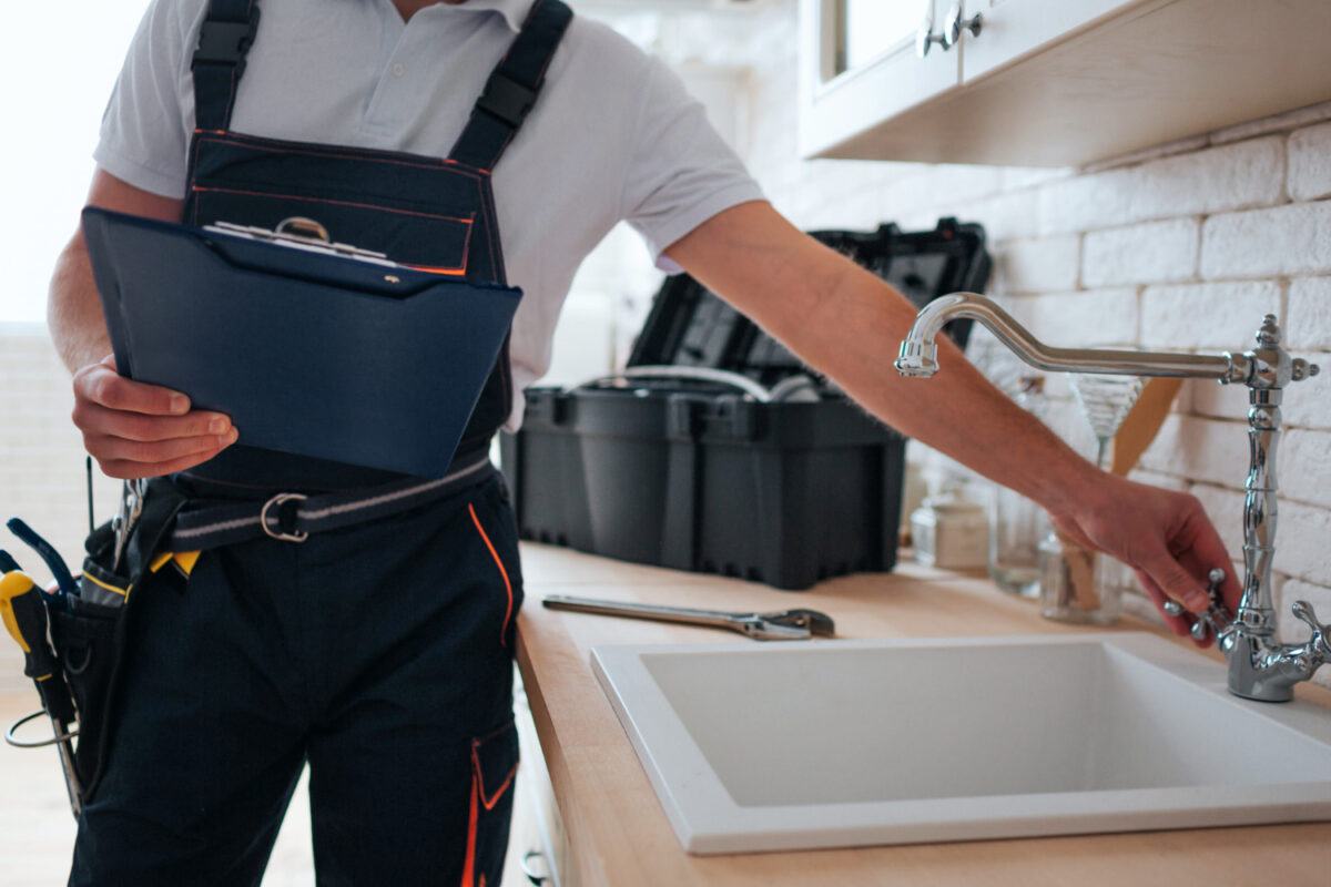 Most Common Summer Plumbing Issues in Ottawa Homes
